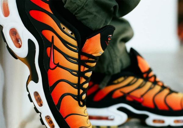 Nike Air Max Plus Sunset Release Date + Store Links | SneakerNews.com