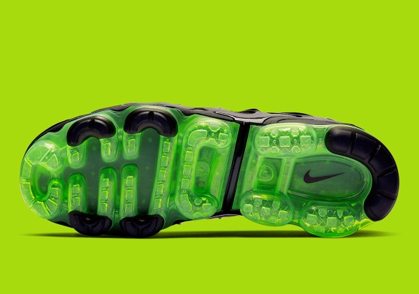 Nike Vapormax Plus 924453-015 Release Info | SneakerNews.com