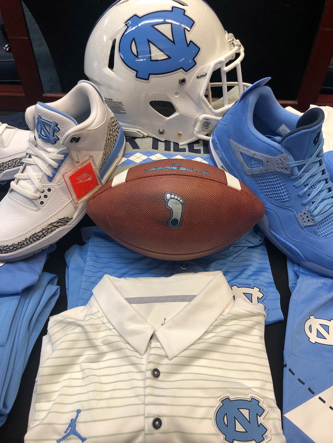 UNC Tar Heels Football Jordan PEs | SneakerNews.com