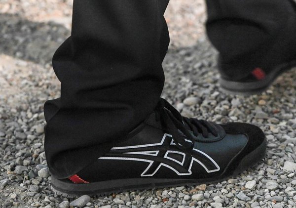Givenchy ASICS Onitsuka Tiger Mexico 66 Release Info | SneakerNews.com