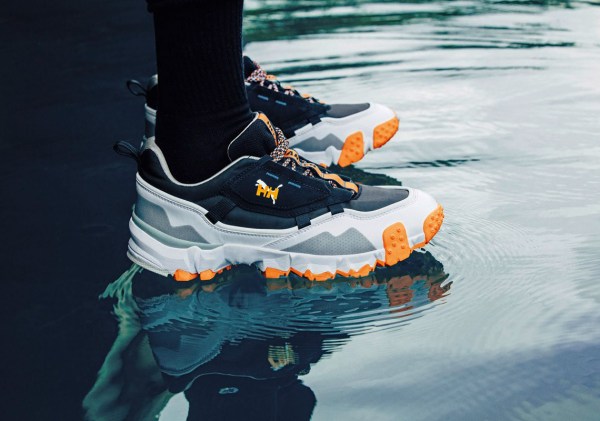 YEEZY Foam Runner White G55486 Release Date | SneakerNews.com