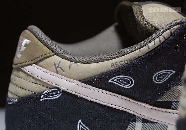 Travis Scott Nike Dunks - Photos + Release Date | SneakerNews.com