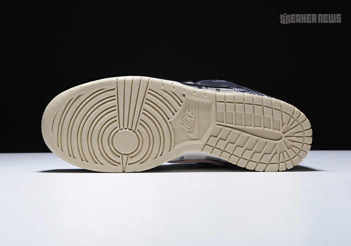 Travis Scott Nike Dunks - Photos + Release Date | SneakerNews.com