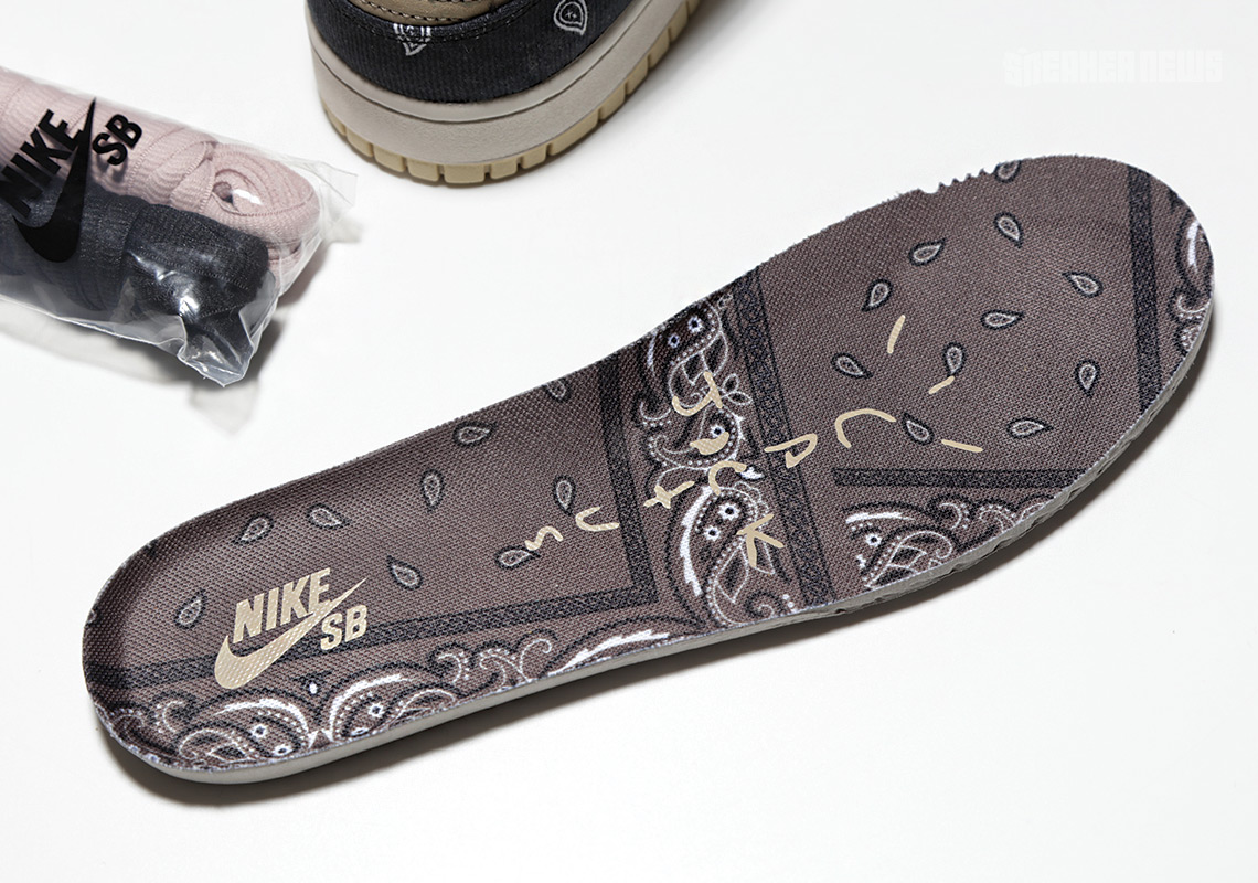 Travis Scott Nike Dunks - Photos + Release Date | SneakerNews.com