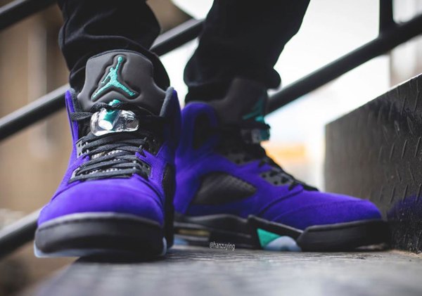 Air Jordan 5 Alternate Grape 136027-500 | SneakerNews.com