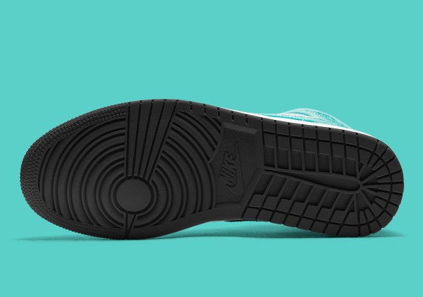Air Jordan 1 Mid Island Green Igloo 554724-132 | SneakerNews.com