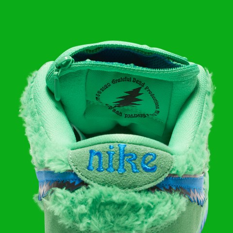 Grateful Dead Green Dunks Release Info CJ5378-300 | SneakerNews.com