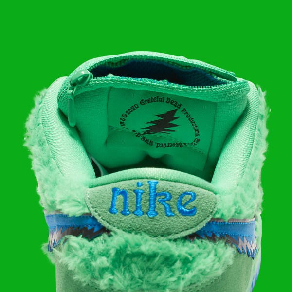 Grateful Dead Green Dunks Release Info CJ5378-300 | SneakerNews.com
