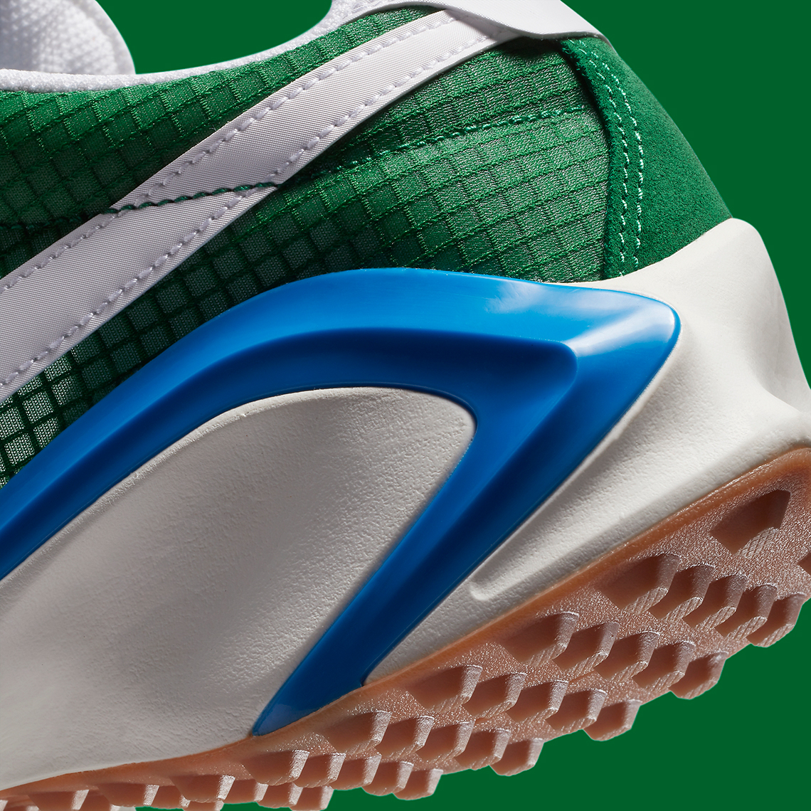 Nike D/MS/X Sting Starfish Pine Green CQ0205-800 | SneakerNews.com