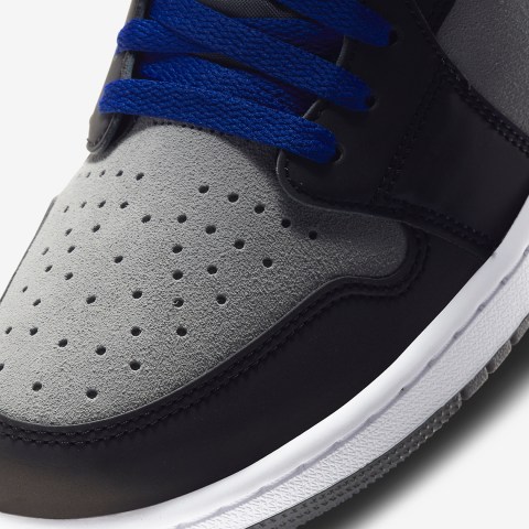 Air Jordan 1 Zoom League Of Legends DD1453-001 | SneakerNews.com