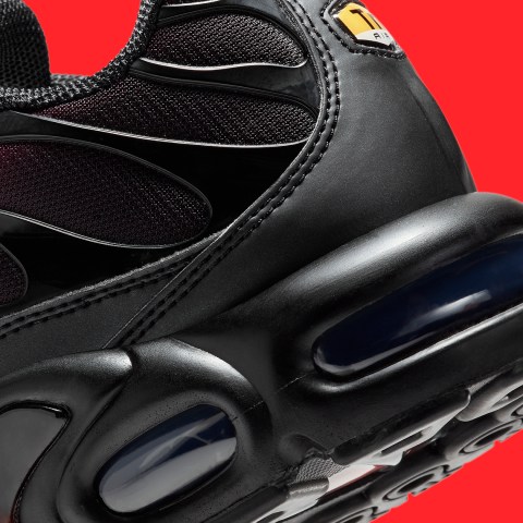 Nike Air Max Plus Deadpool DC1936-001 | SneakerNews.com