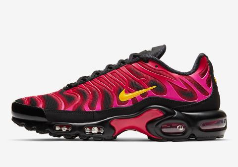 Supreme Nike Air Max Plus Release Date | SneakerNews.com
