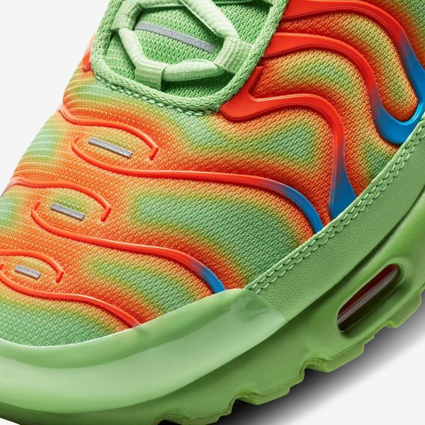 Supreme Nike Air Max Plus Release Date | SneakerNews.com