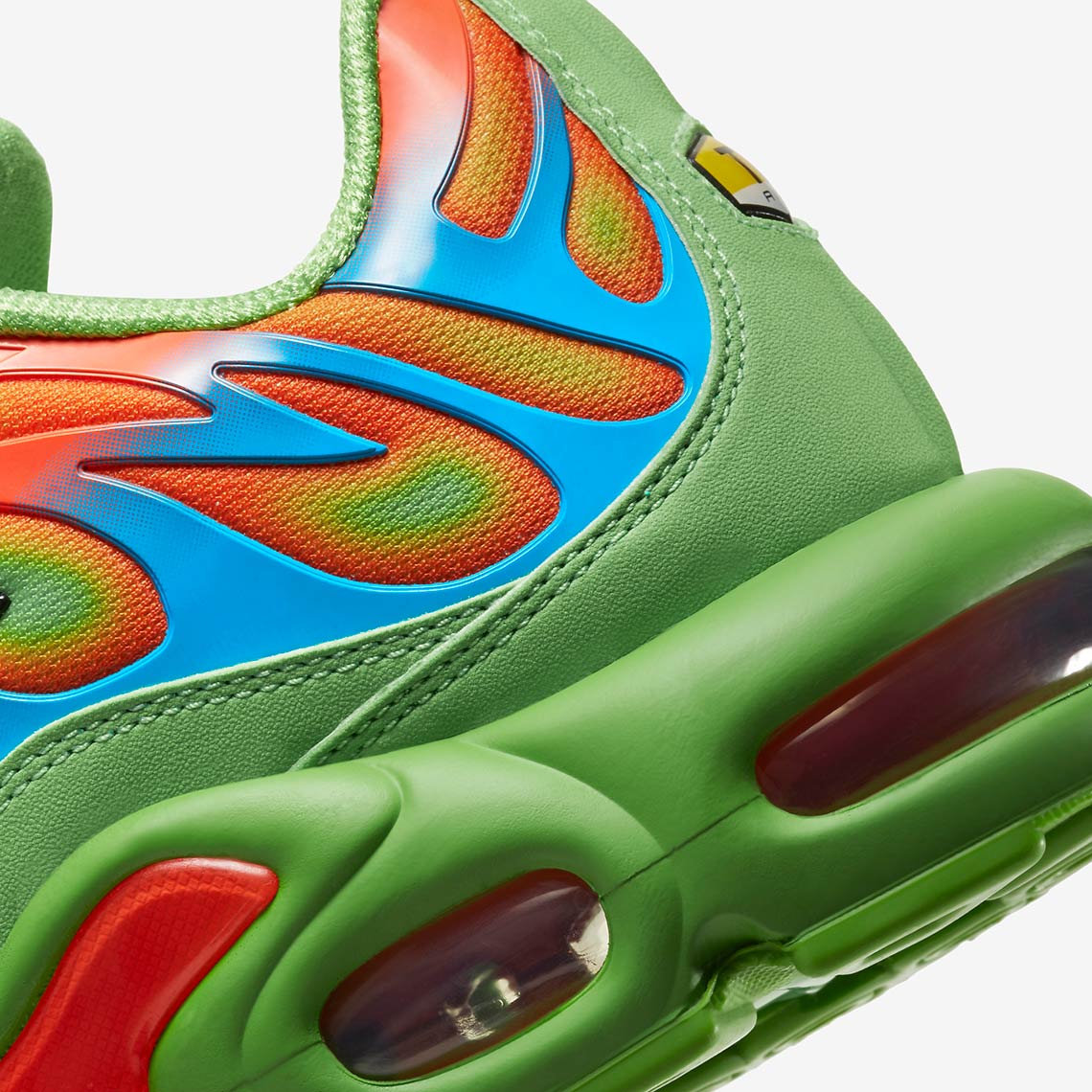 Supreme Nike Air Max Plus Release Date | SneakerNews.com
