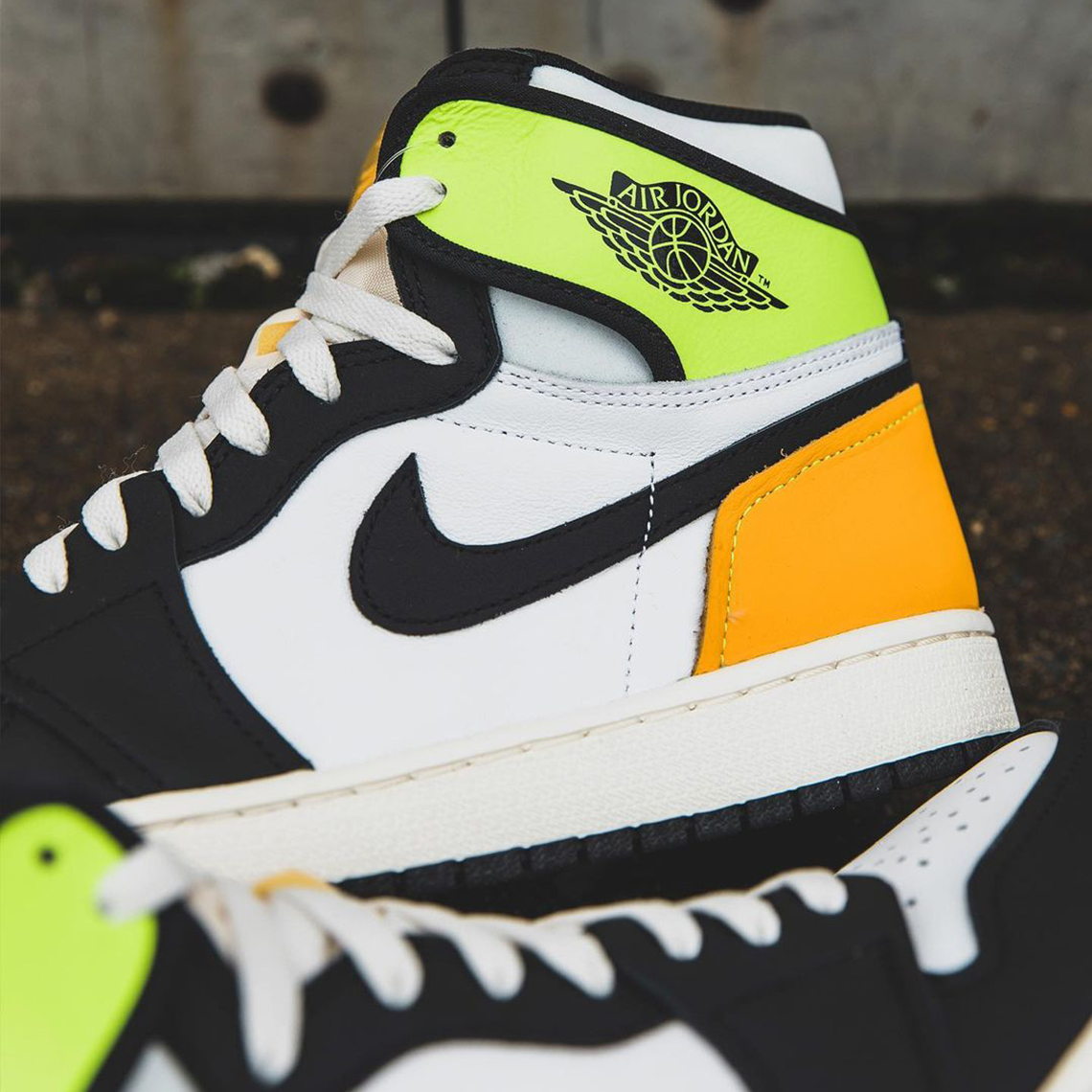 Air Jordan 1 Retro High OG Volt Gold 555088-118 | SneakerNews.com