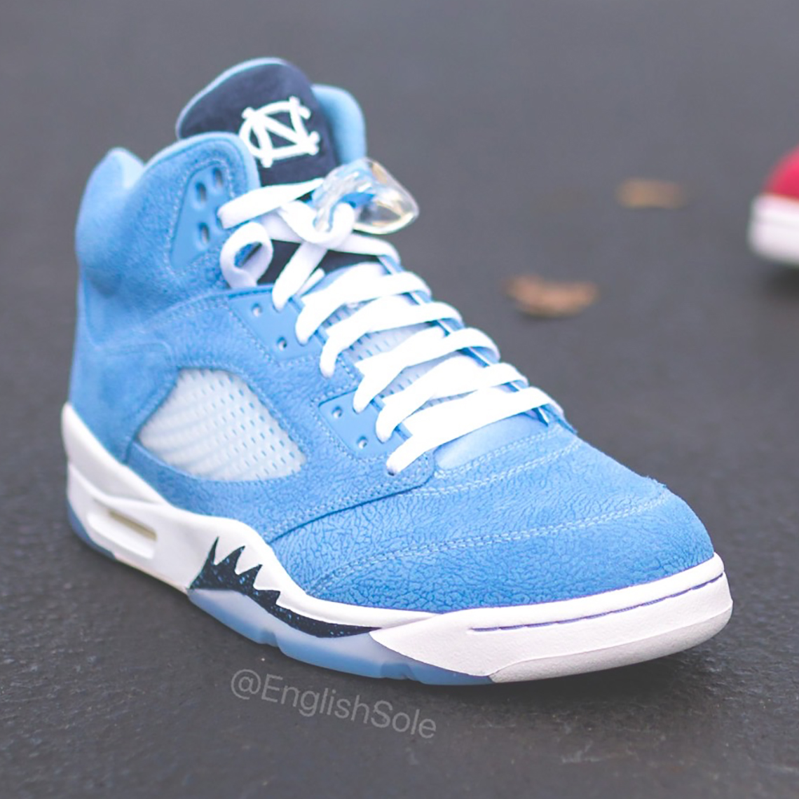 Air Jordan 5 UNC Football PE | SneakerNews.com