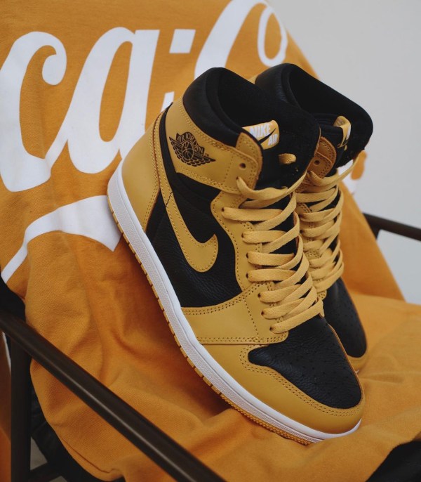 Air Jordan 1 Pollen 555088-701 Release Date | SneakerNews.com