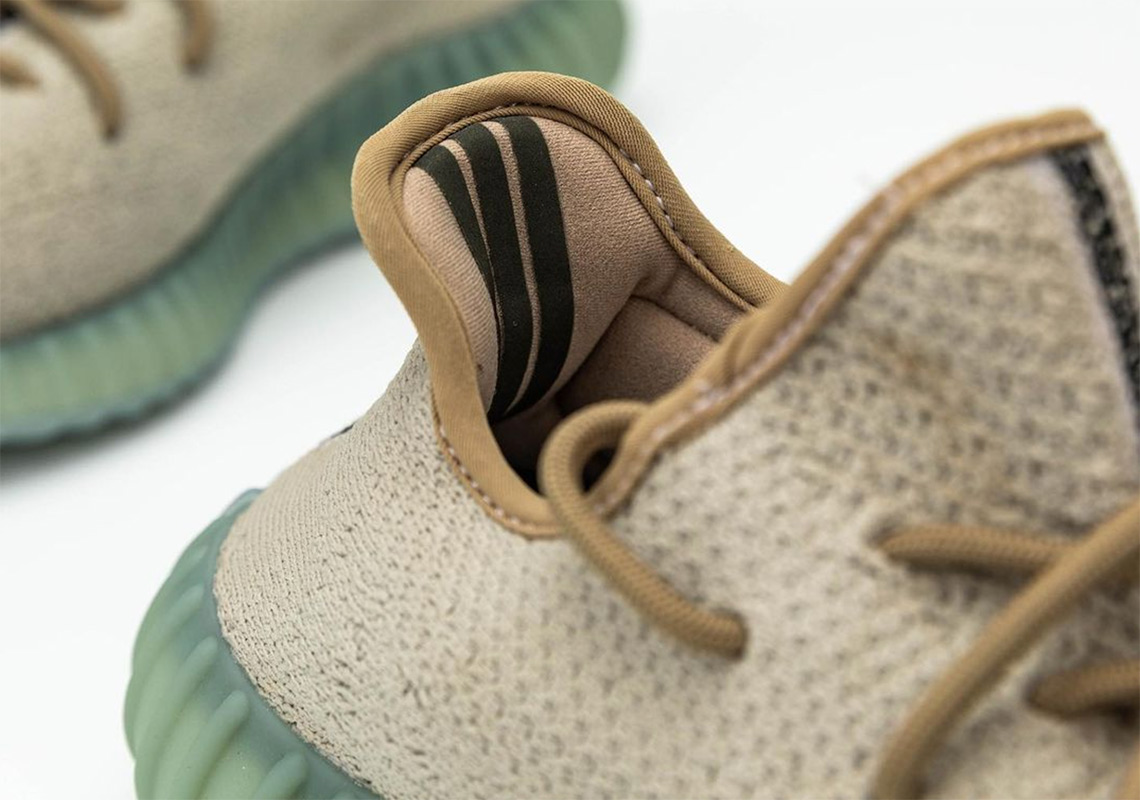 A New adidas Yeezy Boost 350 v2 Style Emerges With New Stitch Detail ...