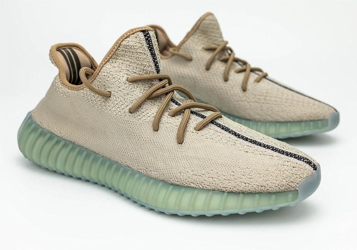 A New adidas Yeezy Boost 350 v2 Style Emerges With New Stitch Detail ...