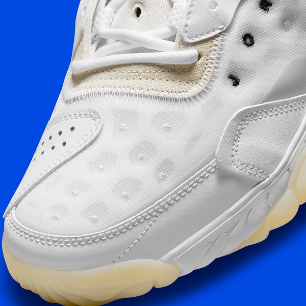 Jordan Delta 2 White Royal CV8121-102 | SneakerNews.com