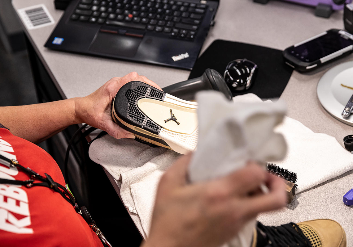 Nike Refurbished now sells gently used sneakers | SneakerNews.com