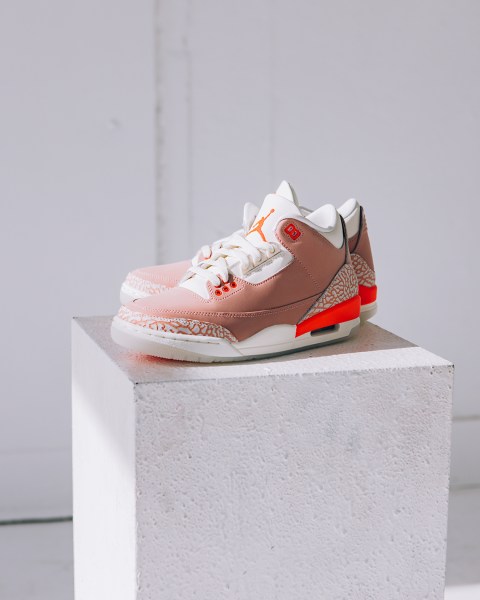 Air Jordan 3 Rust Pink WMNS CK9246-600 Release | SneakerNews.com
