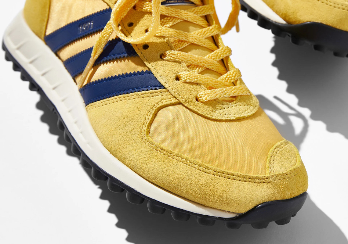 adidas TRX Runner Arsenal 1971 H01801 | SneakerNews.com