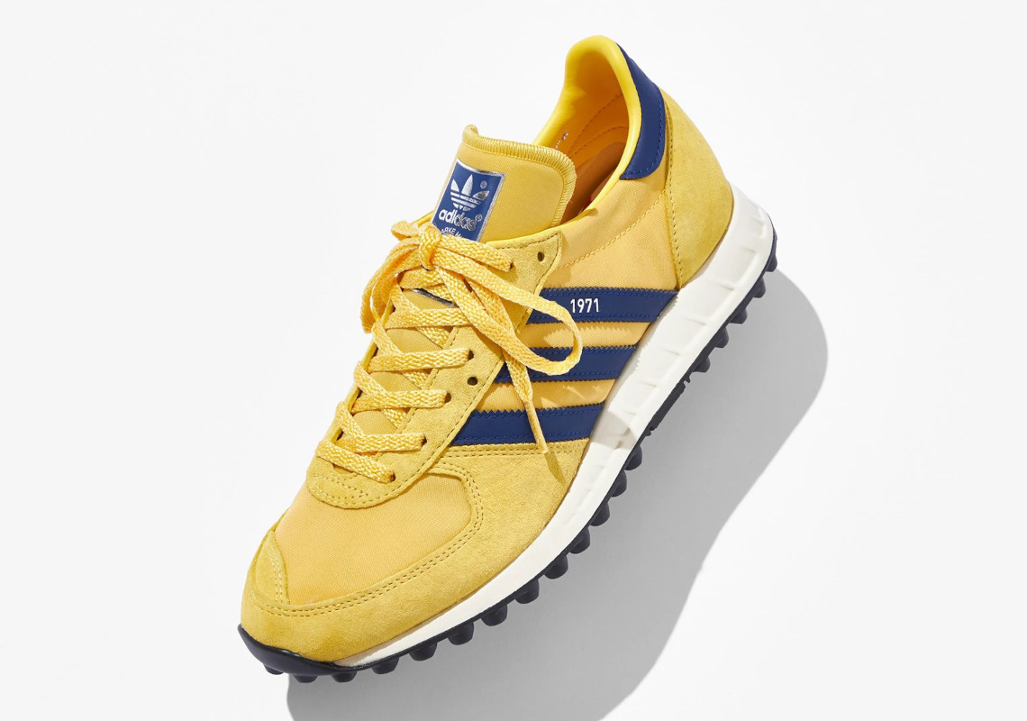 adidas TRX Runner Arsenal 1971 H01801 | SneakerNews.com