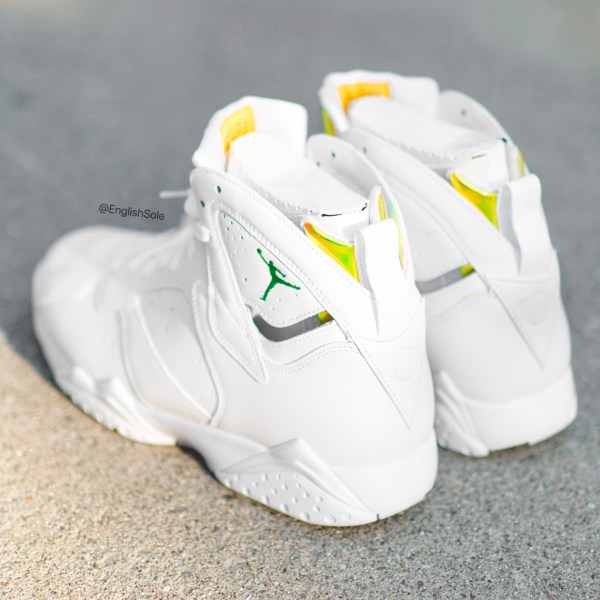 Air Jordan 7 Oregon Ducks White PE 2021 | SneakerNews.com