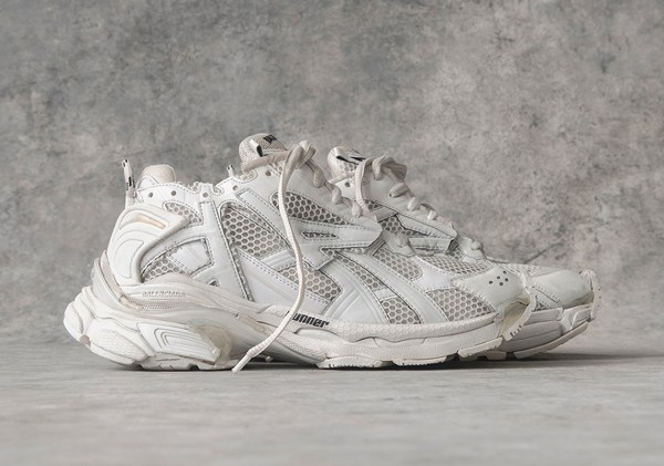 Balenciaga Runner KITH Release Date | SneakerNews.com