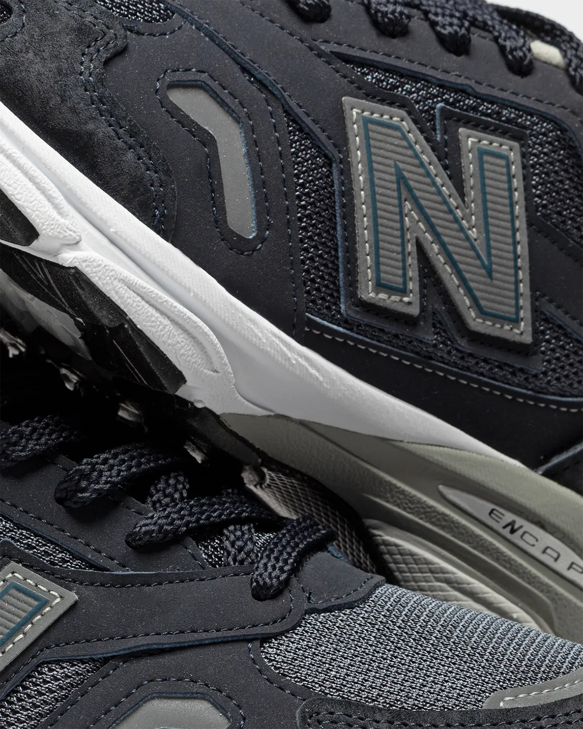 New Balance 920 Made In UK Navy Grey M920CNV | SneakerNews.com