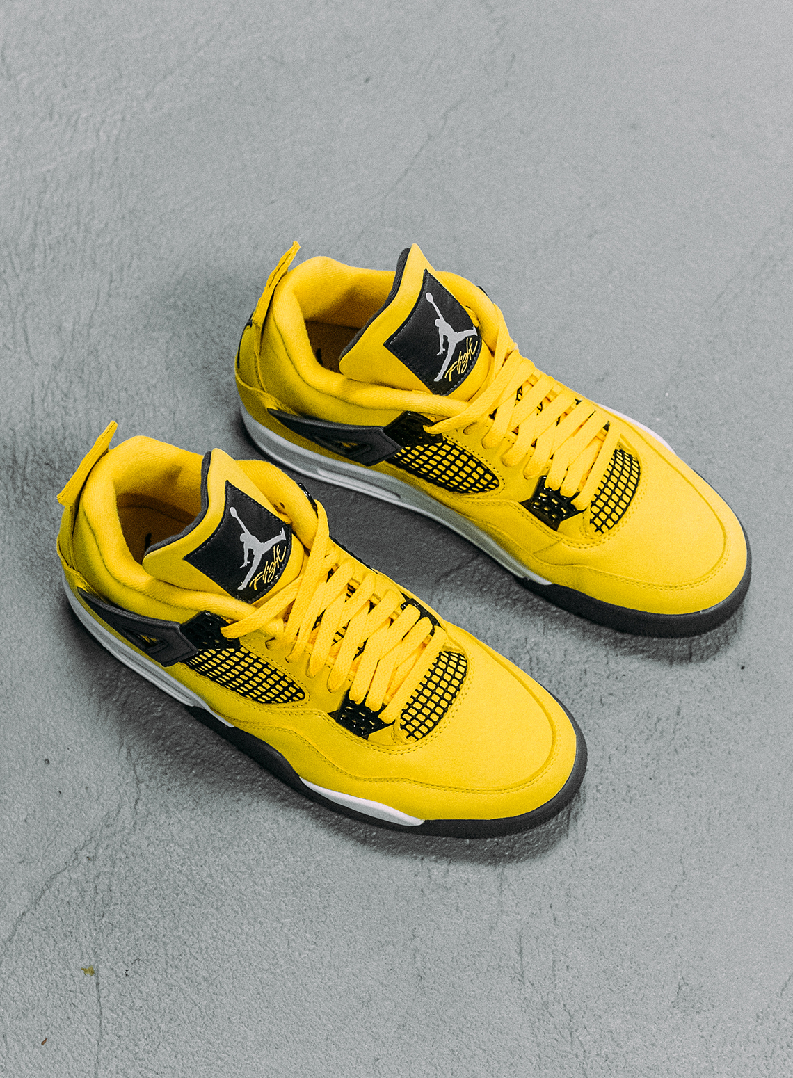 Air Jordan 4 "Lightning" 2021 Buyer's Guide | SneakerNews.com