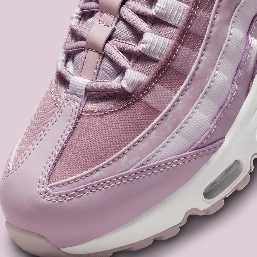 Nike Air Max 95 Womens Pink DC9474-500 | SneakerNews.com