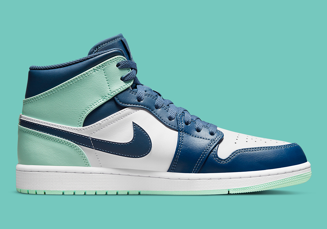 Air Jordan 1 Mid GS "Blue Mint" 554725-413 Release | SneakerNews.com