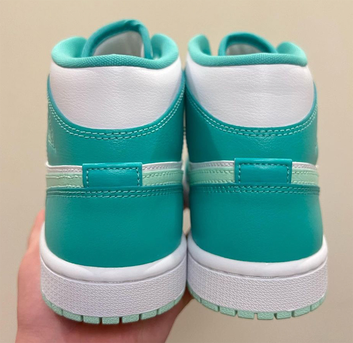 Air Jordan 1 Mid "Mint" Spring 2022 Release Date | SneakerNews.com