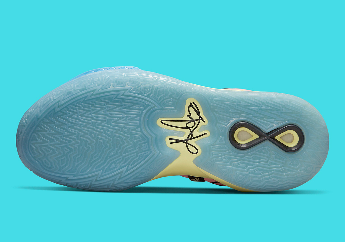 Nike Kyrie Infinity Valentine's Day DH5385-900 | SneakerNews.com