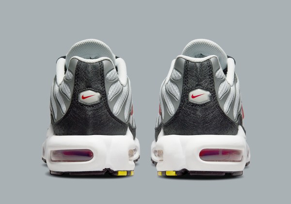 Nike Air Max Plus DM0032-002 Release Info | SneakerNews.com