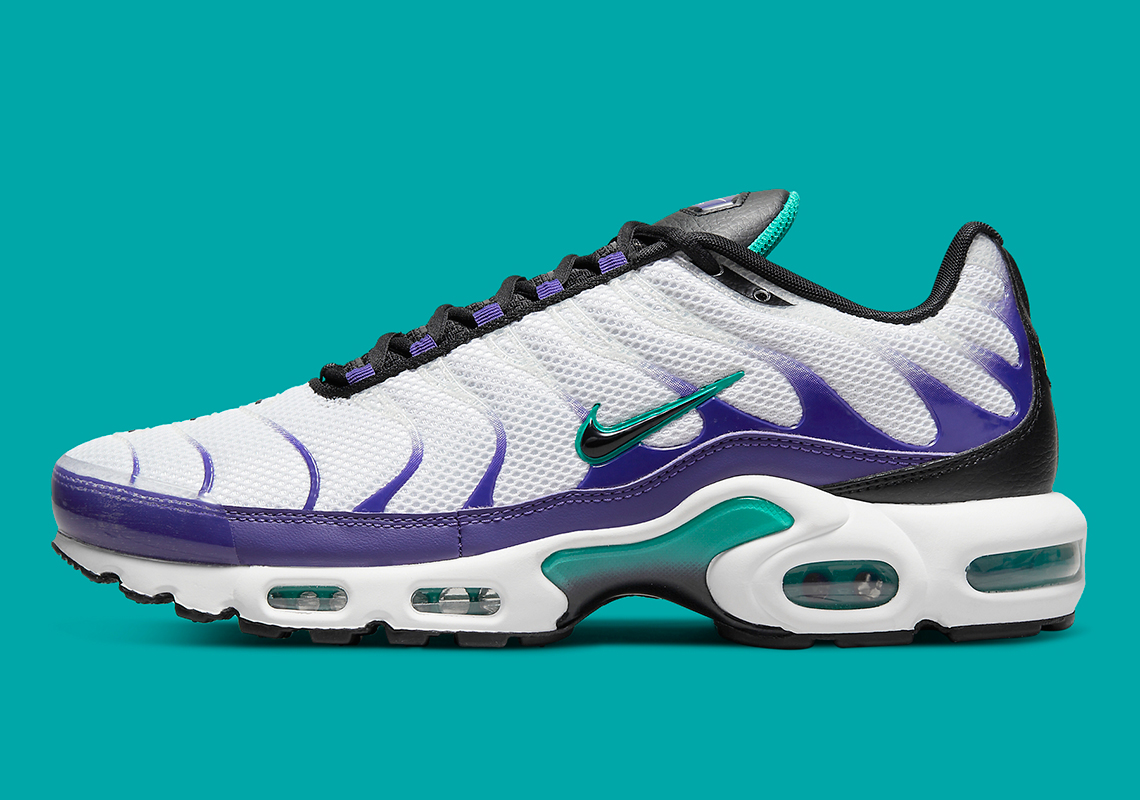 Nike Air Max Plus "Grape" DM0032-100 | SneakerNews.com