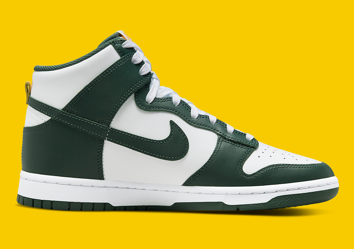 Nike Dunk High GS "Green/Gold" DV7072-300 | SneakerNews.com
