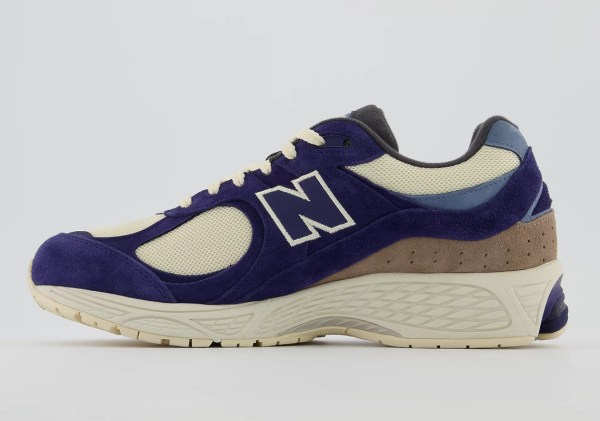 New Balance 2002R "Navy/Cream" M2002RG | SneakerNews.com