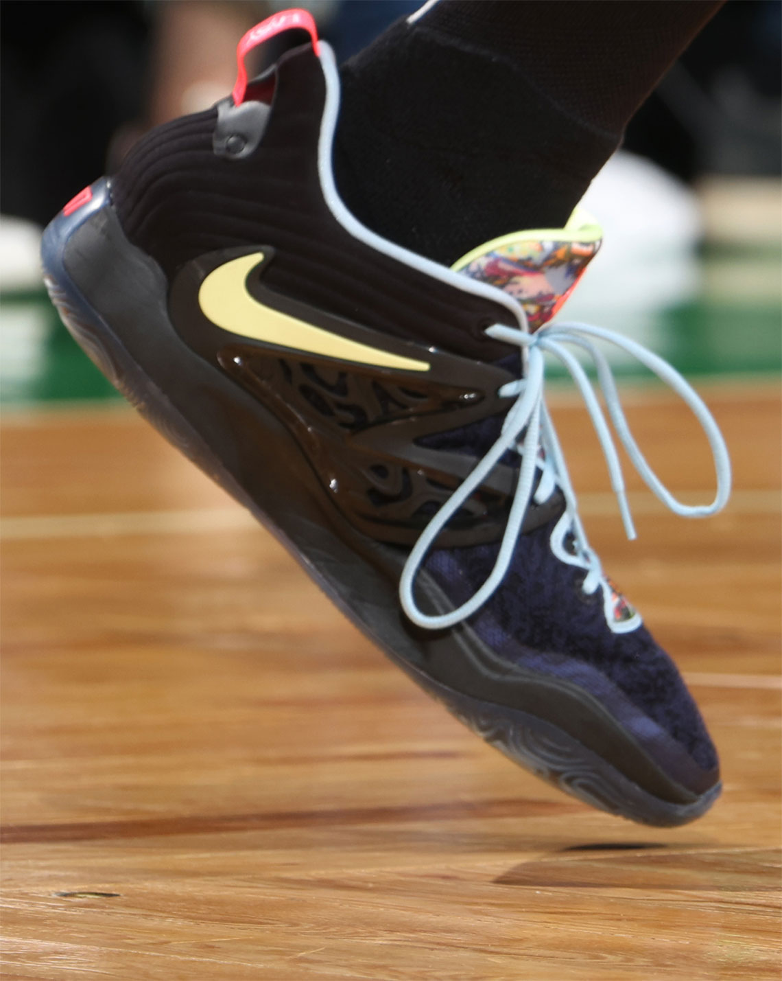 The Nike KD 15 Is Partly Inspired By The Jet Flight From 2001 ...