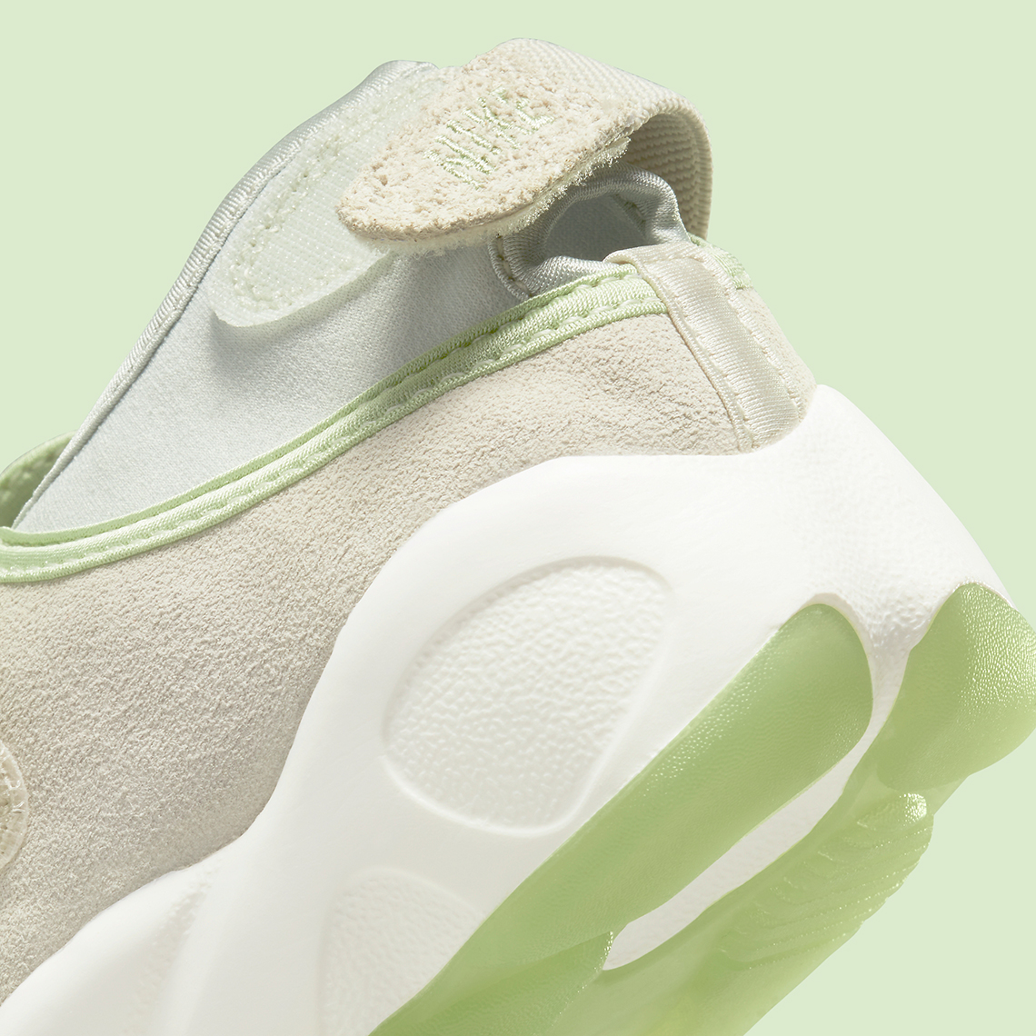 Nike Air Rift Light Bone Honeydew Light Silver Sail DX2677-001 ...
