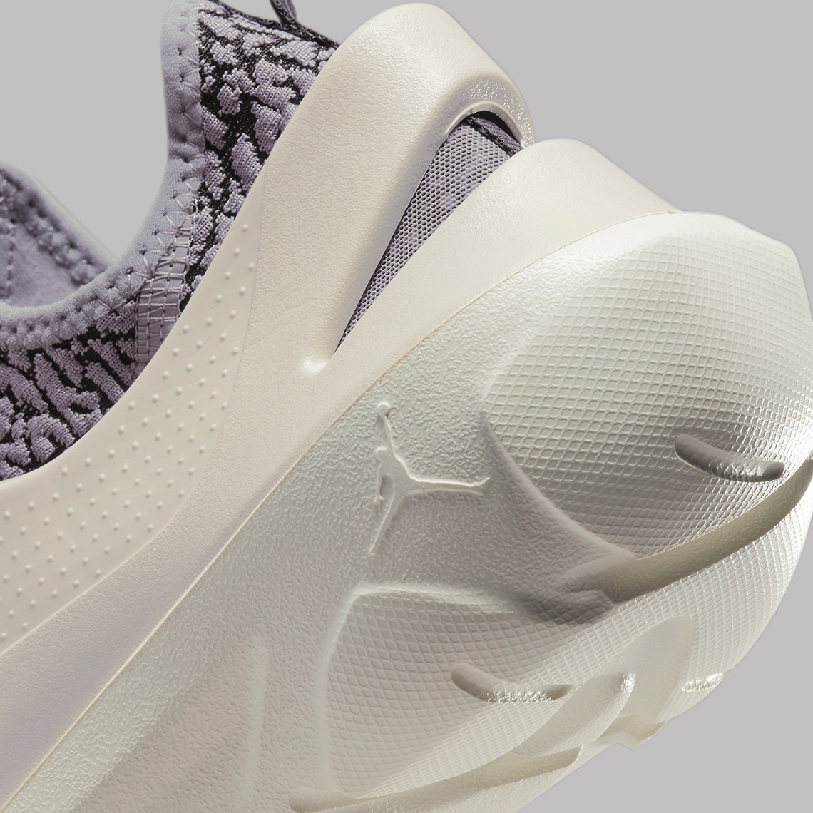 Jordan Slip-On Mule Clog Shoe DN4890-101 | SneakerNews.com