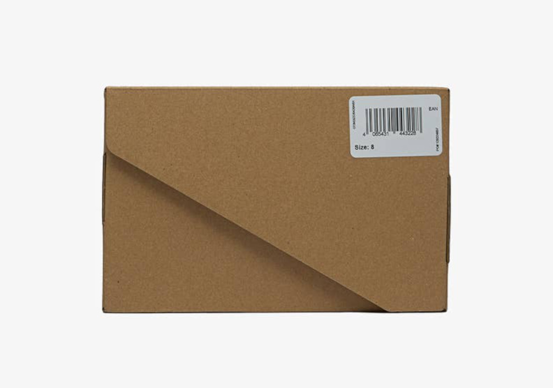 adidas Yeezy Foam Runner "Onyx" HP8739 Release | SneakerNews.com