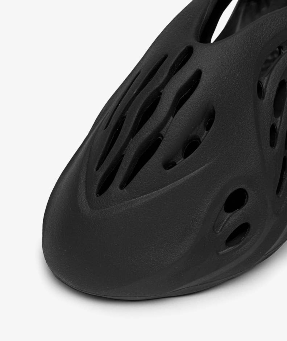 adidas Yeezy Foam Runner "Onyx" HP8739 Release | SneakerNews.com