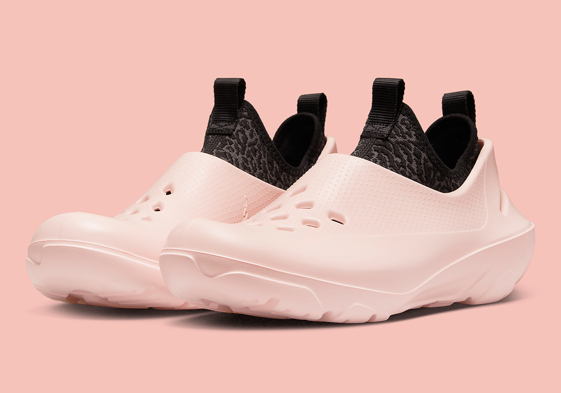 Jordan Sneaker Clog "Arctic Pink" DN4890-600 | SneakerNews.com