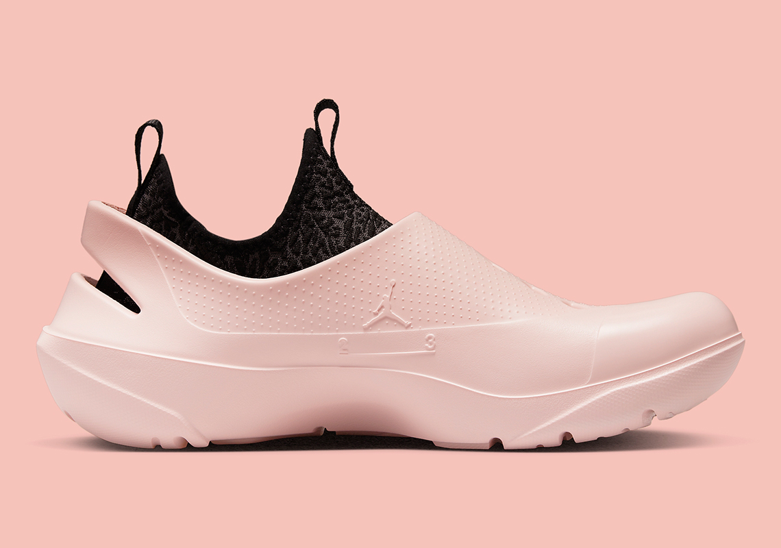 Jordan Sneaker Clog "Arctic Pink" DN4890-600 | SneakerNews.com