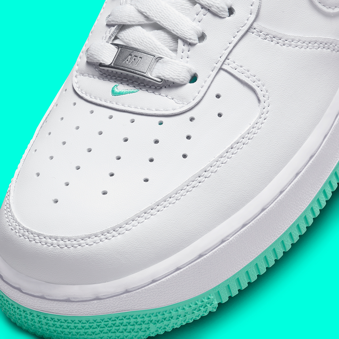 Nike Air Force 1 Low W Mint DH7561-107 | SneakerNews.com