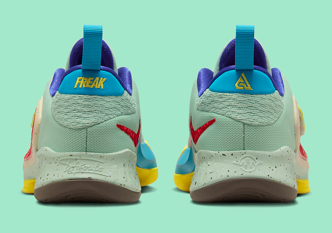 Nike Zoom Freak 4 PS "Enamel Green" | SneakerNews.com