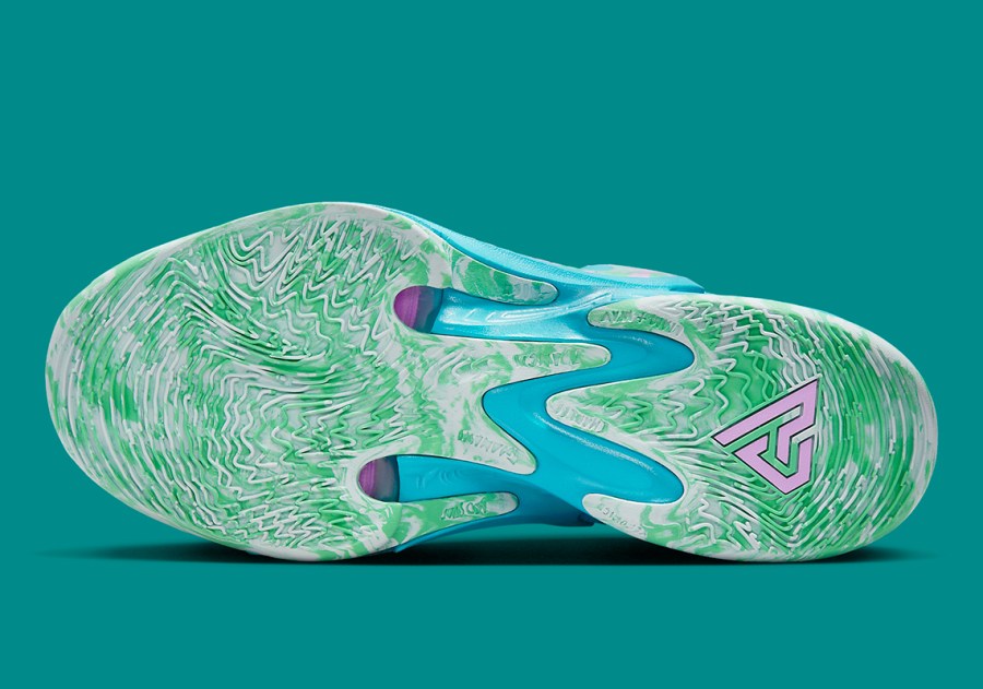 Nike Zoom Freak 4 "Laser Blue" DJ6149-400 | SneakerNews.com